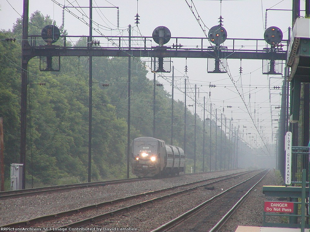 Westbound, Amtrak Train 643 on the R5